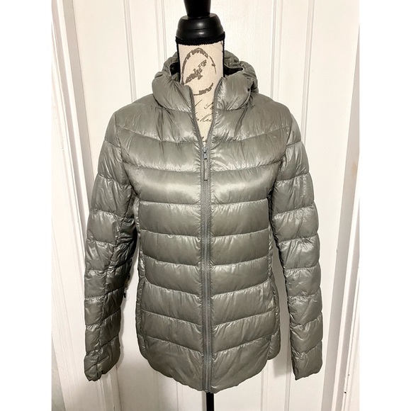 Uniqlo | Jackets & Coats | Uniqlo Ultra Light Down Parka | Poshmark